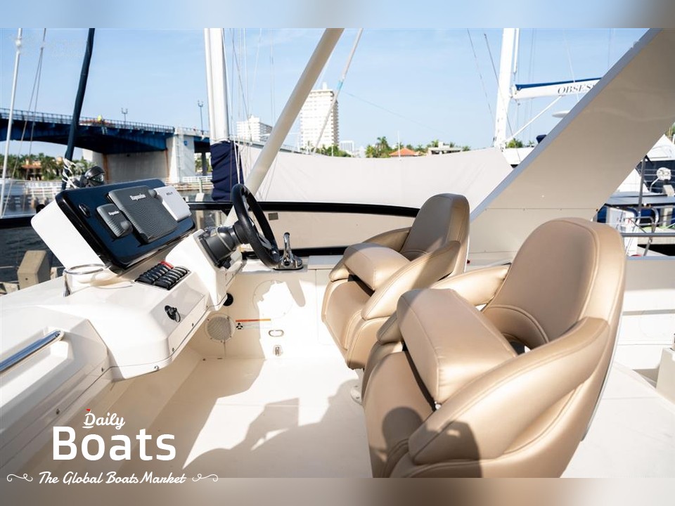 2015 Carver Yachts C40 Command Bridge for sale. View price, photos and ...