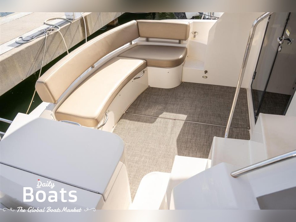 2015 Carver Yachts C40 Command Bridge for sale. View price, photos and ...