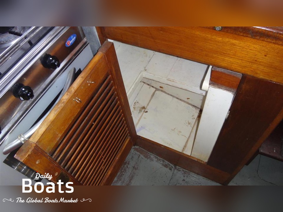 1989 Bruce Roberts Yachts Spray 28 for sale. View price, photos and Buy ...