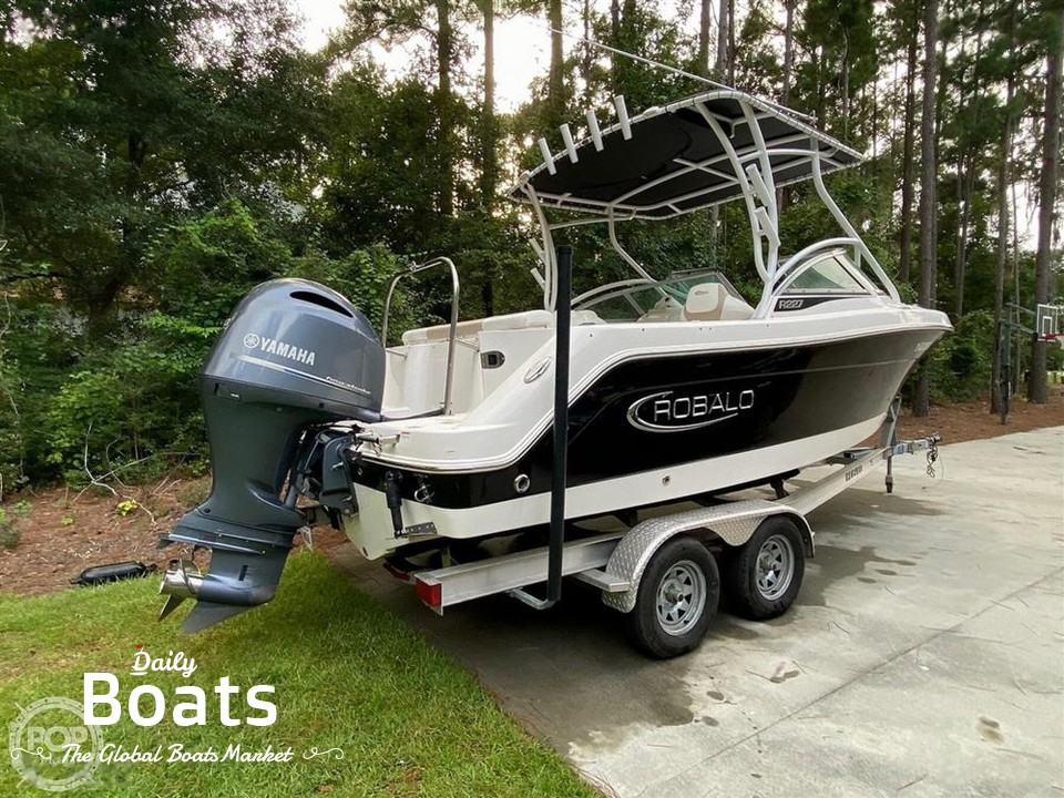 2019 Robalo R227 for sale. View price, photos and Buy 2019 Robalo R227 ...