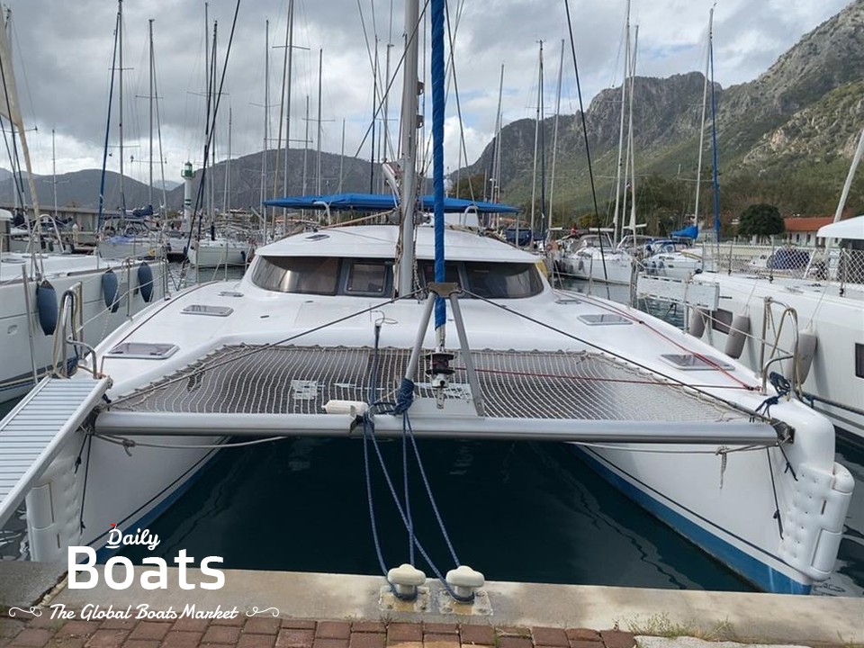 2001 Fountaine Pajot Athena 38 for sale. View price, photos and Buy ...