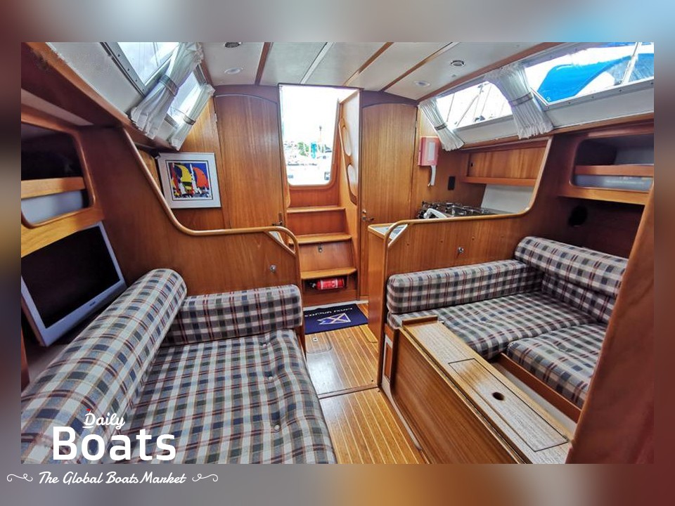 2001 Maxi Yachts 1000 for sale. View price, photos and Buy 2001 Maxi ...