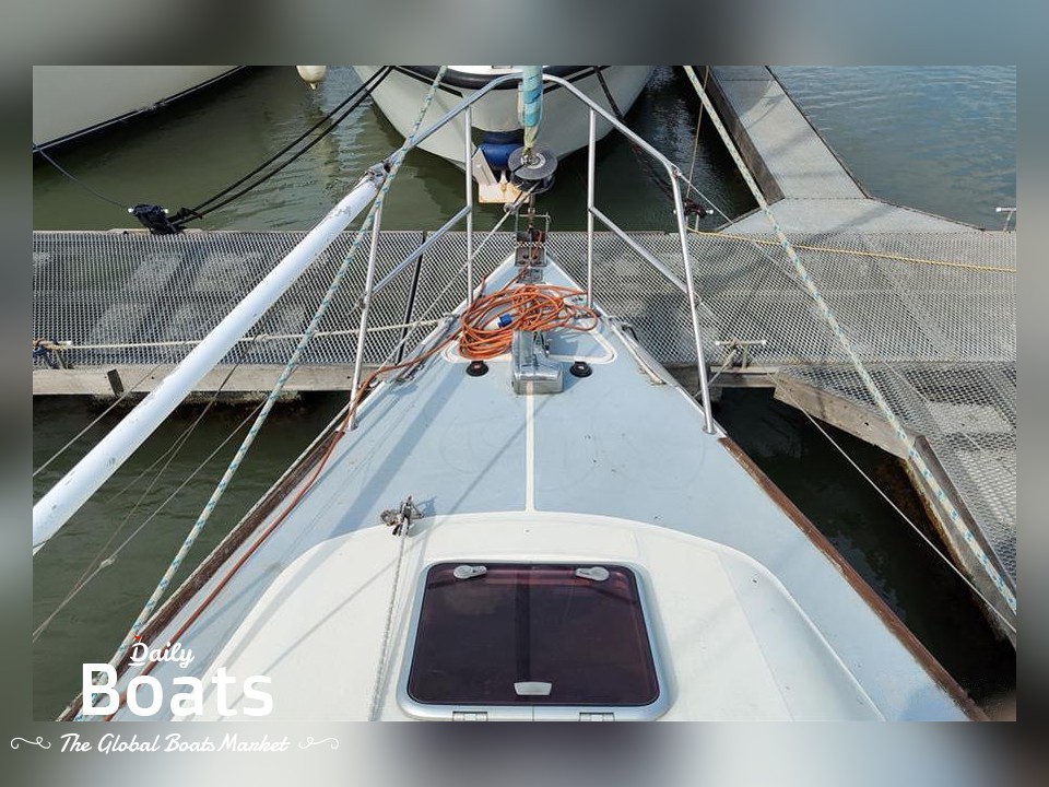 1990 Westerly Riviera 35 for sale. View price, photos and Buy 1990 ...