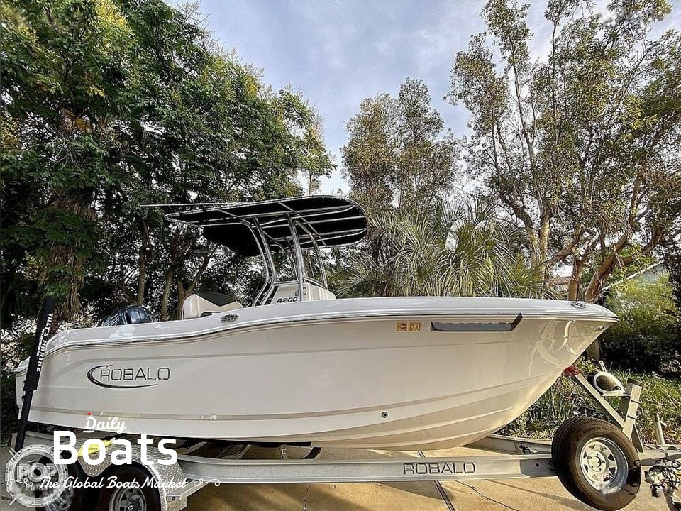 2019 Robalo R200 for sale. View price, photos and Buy 2019 Robalo R200 ...