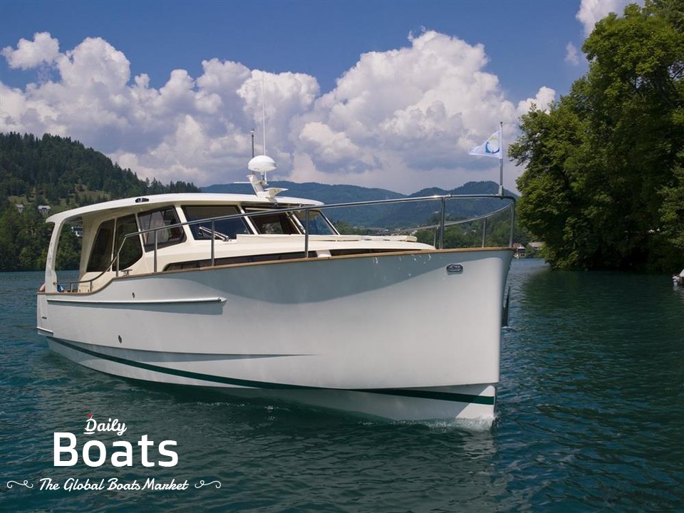 2020 Greenline 33 for sale. View price, photos and Buy 2020 Greenline ...