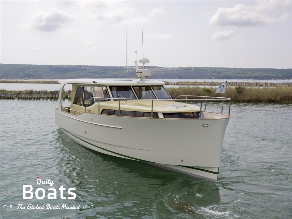 2020 Greenline 33 for sale. View price, photos and Buy 2020 Greenline ...