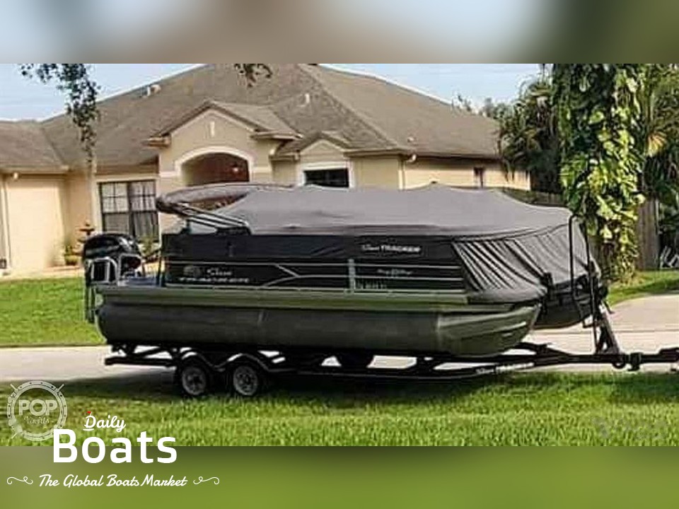 2018 Sun Tracker 20 Dlx for sale. View price, photos and Buy 2018 Sun ...