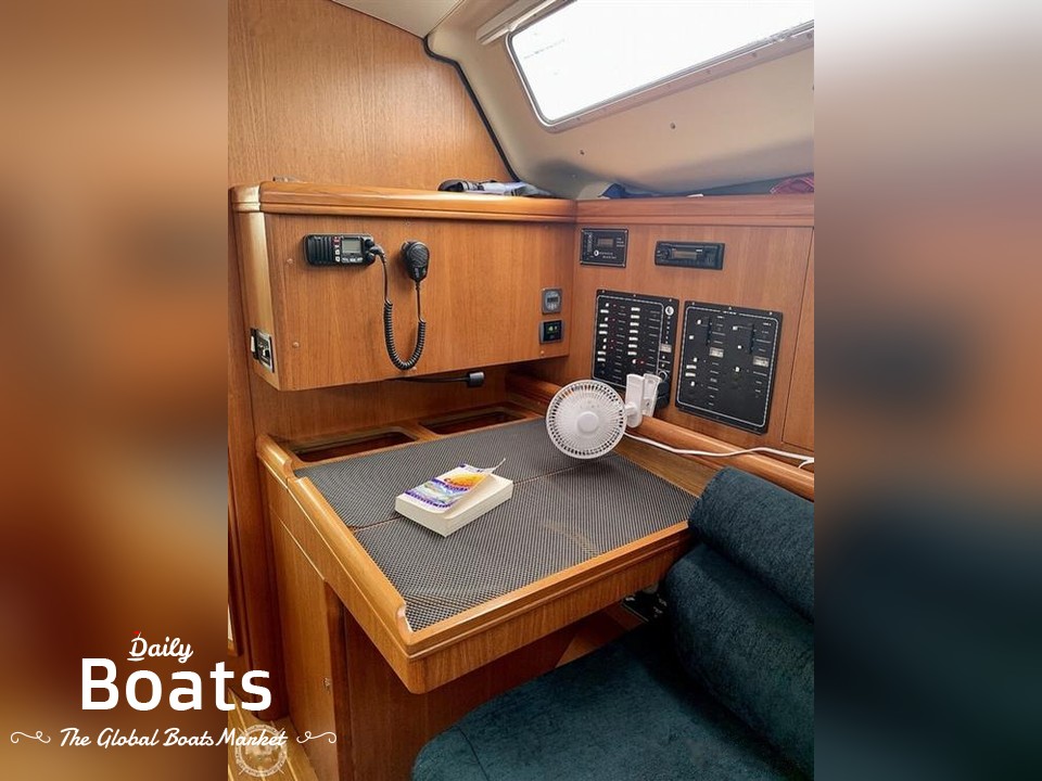 2003 Hunter 356 for sale. View price, photos and Buy 2003 Hunter 356 ...