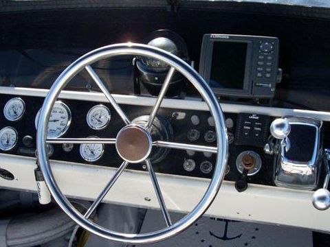 1978 Silverton 27 for sale. View price, photos and Buy 1978 Silverton ...