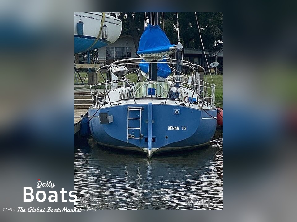 1982 Freedom 33 for sale. View price, photos and Buy 1982 Freedom 33 ...