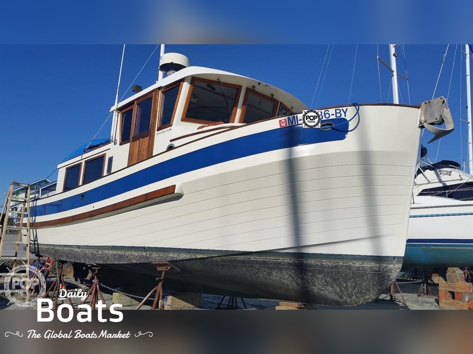 1984 Sundowner Tug 30 for sale. View price, photos and Buy 1984 ...