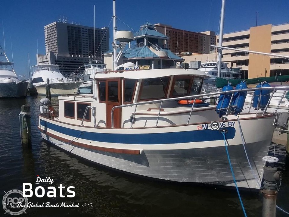 1984 Sundowner Tug 30 for sale. View price, photos and Buy 1984 ...