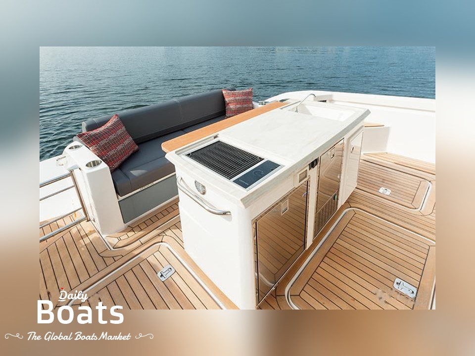 2016 Tiara Yachts Q44 for sale. View price, photos and Buy 2016 Tiara ...