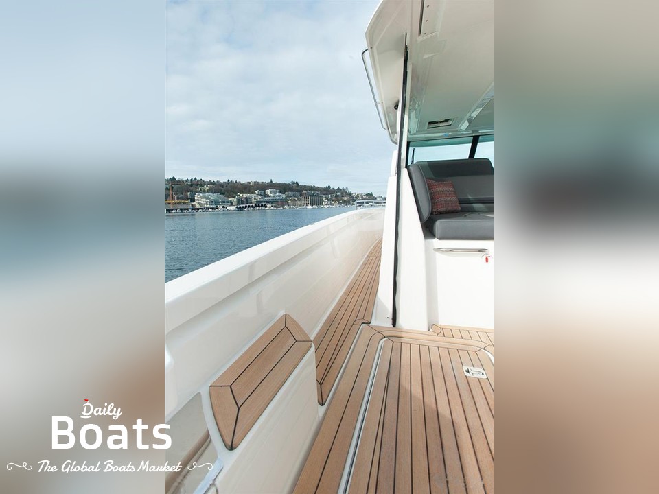 2016 Tiara Yachts Q44 for sale. View price, photos and Buy 2016 Tiara ...