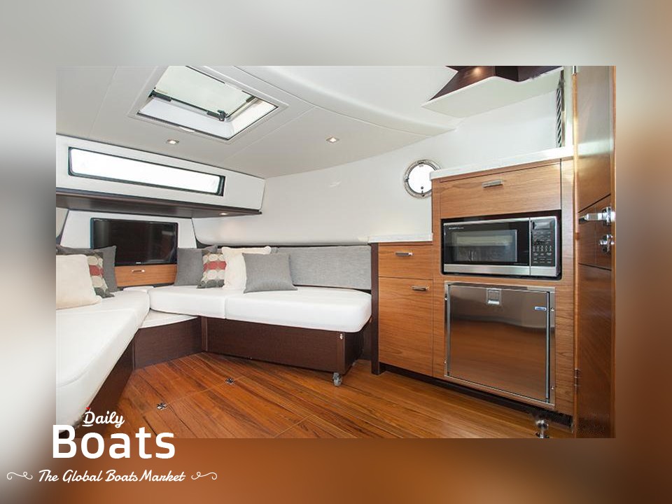 2016 Tiara Yachts Q44 for sale. View price, photos and Buy 2016 Tiara ...