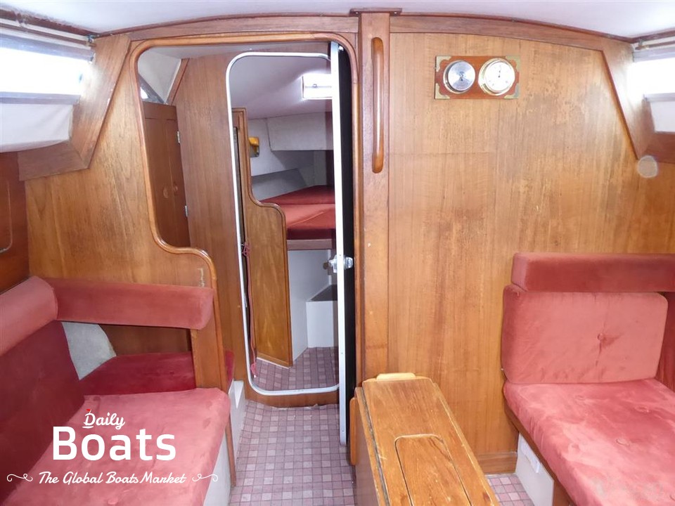 1983 Moody 333 for sale. View price, photos and Buy 1983 Moody 333 #197070