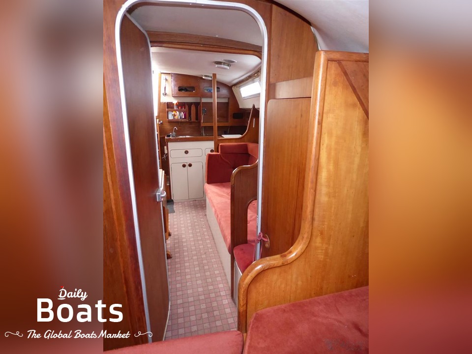 1983 Moody 333 for sale. View price, photos and Buy 1983 Moody 333 #197070