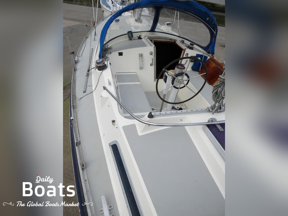 1983 Moody 333 for sale. View price, photos and Buy 1983 Moody 333 #197070