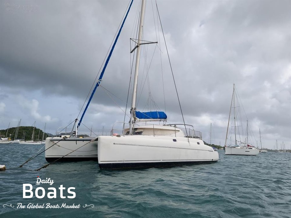 1994 Fountaine Pajot Athena 38 for sale. View price, photos and Buy ...