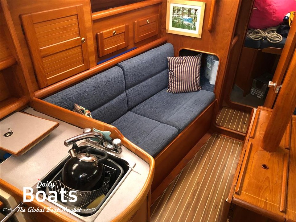 1994 Westerly Oceanquest 35 for sale. View price, photos and Buy 1994 ...
