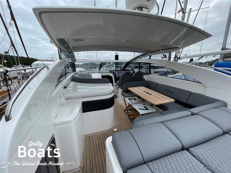 2011 Princess V42 for sale. View price, photos and Buy 2011 Princess ...