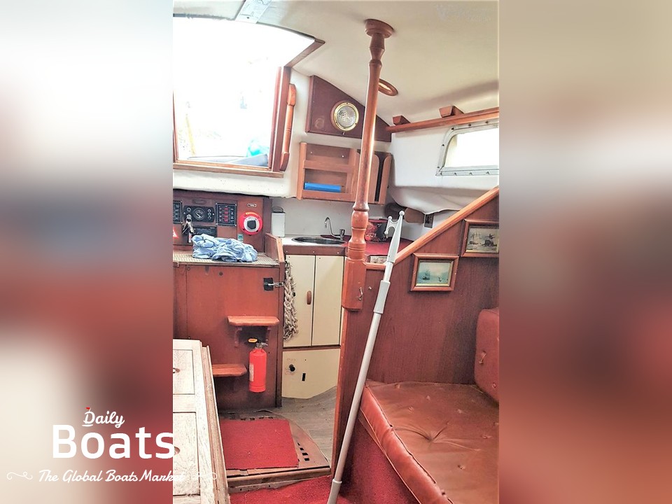 1982 Elizabethan 33 for sale. View price, photos and Buy 1982 ...