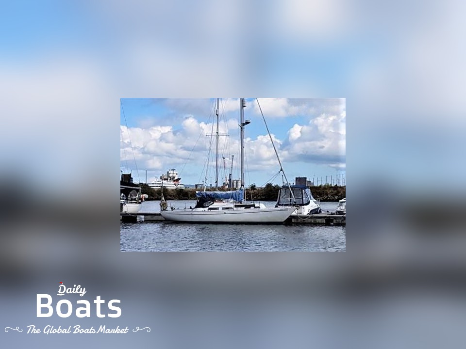 1982 Elizabethan 33 for sale. View price, photos and Buy 1982 ...