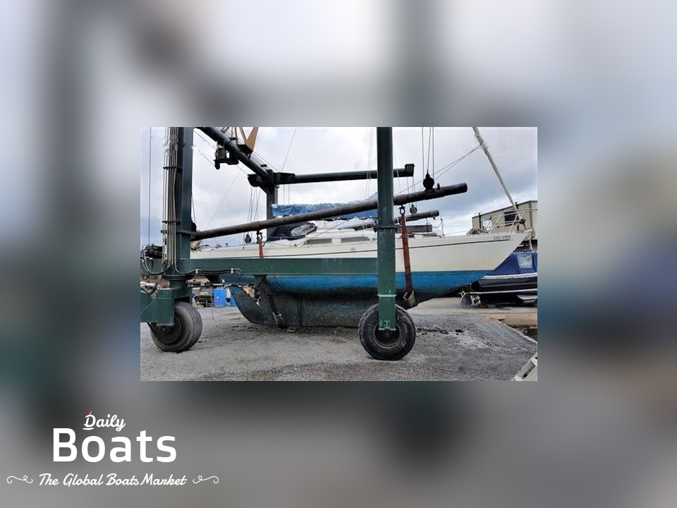 1982 Elizabethan 33 for sale. View price, photos and Buy 1982 ...