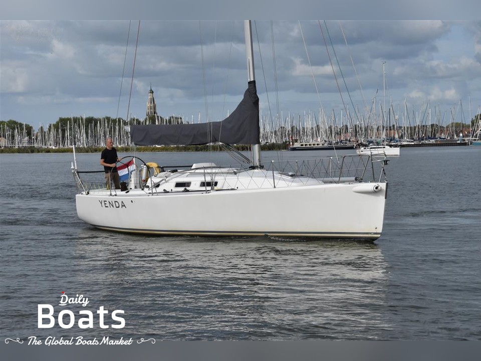 2004 J Boats J109 for sale. View price, photos and Buy 2004 J Boats ...