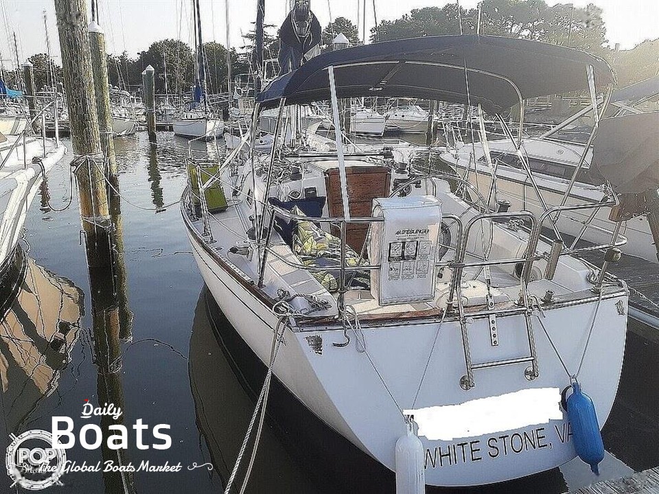 1988 Tartan Yachts 31 for sale. View price, photos and Buy 1988 Tartan ...
