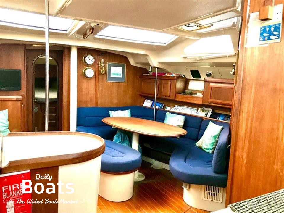 1993 Hunter 43 Legend for sale. View price, photos and Buy 1993 Hunter ...