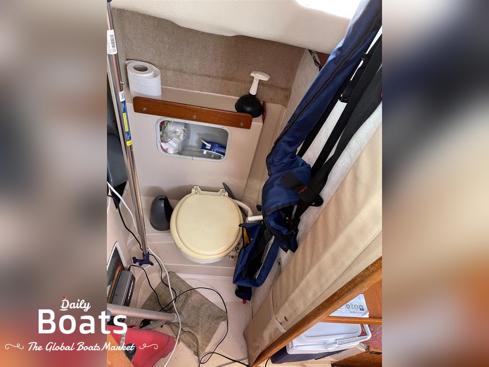 2000 Hunter Ranger 245 for sale. View price, photos and Buy 2000 Hunter ...