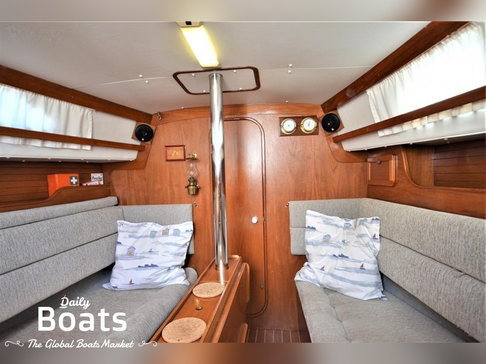 1992 Hunter Channel 32 for sale. View price, photos and Buy 1992 Hunter ...