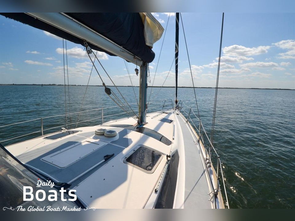 1996 Hunter 430 for sale. View price, photos and Buy 1996 Hunter 430 ...