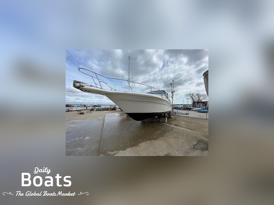 1992 Sea Ray Boats 310 Express Cruiser for sale. View price, photos and ...