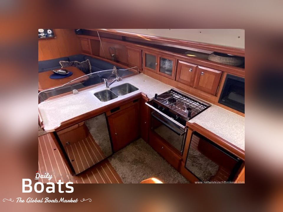 Hunter Legend 38 for sale. View price, photos and Buy Hunter Legend 38 ...
