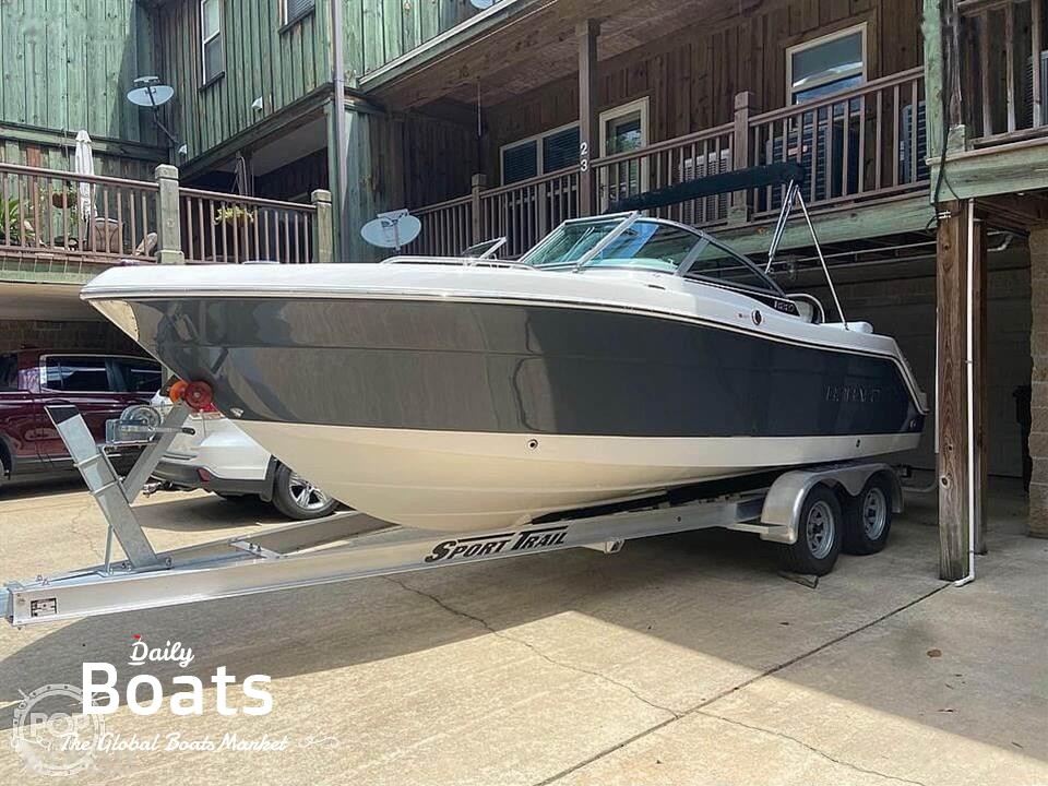 2018 Robalo R227 for sale. View price, photos and Buy 2018 Robalo R227 ...