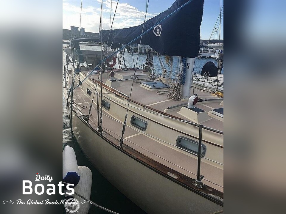 1990 Island Packet Yachts 38 for sale. View price, photos and Buy 1990 ...