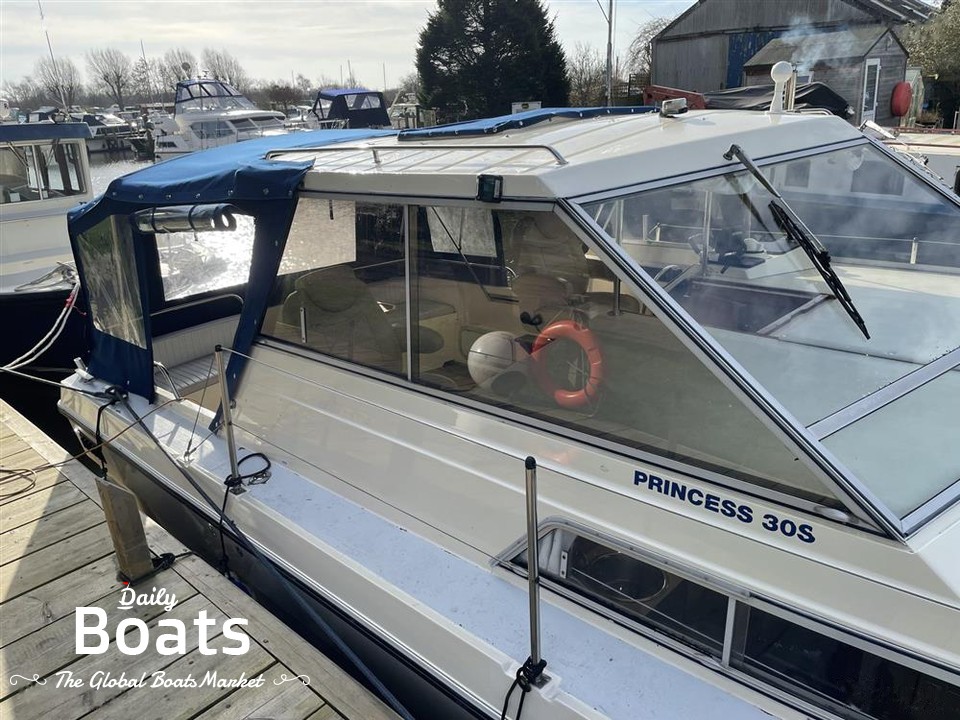 1984 Princess 30 for sale. View price, photos and Buy 1984 Princess 30 ...