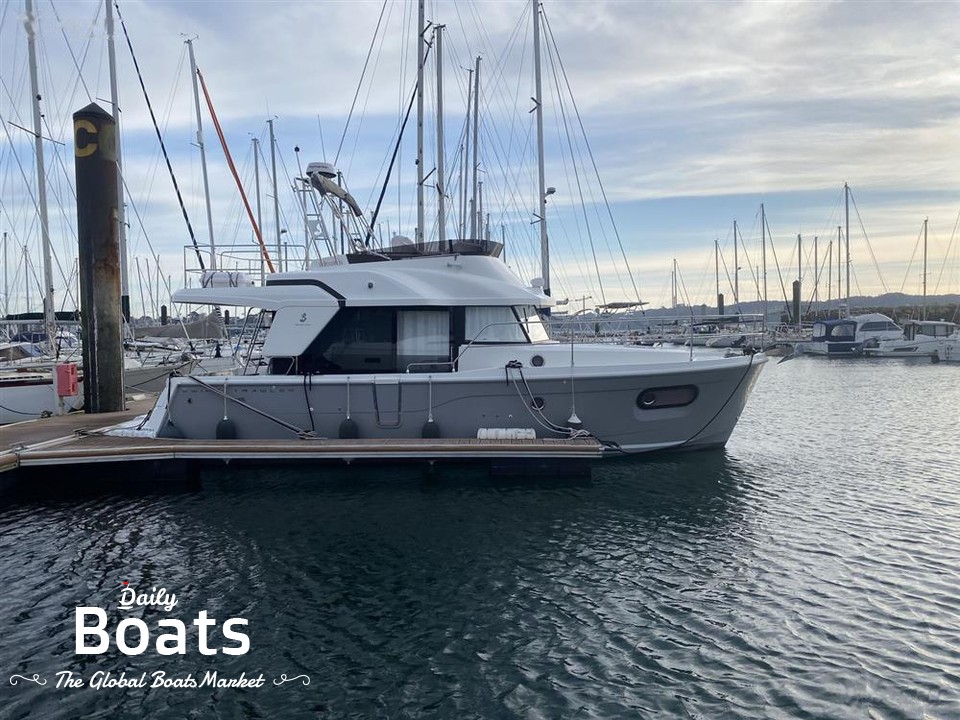 2020 Bénéteau Boats Swift Trawler 35 for sale. View price, photos and Buy 2020 Bénéteau Boats ...