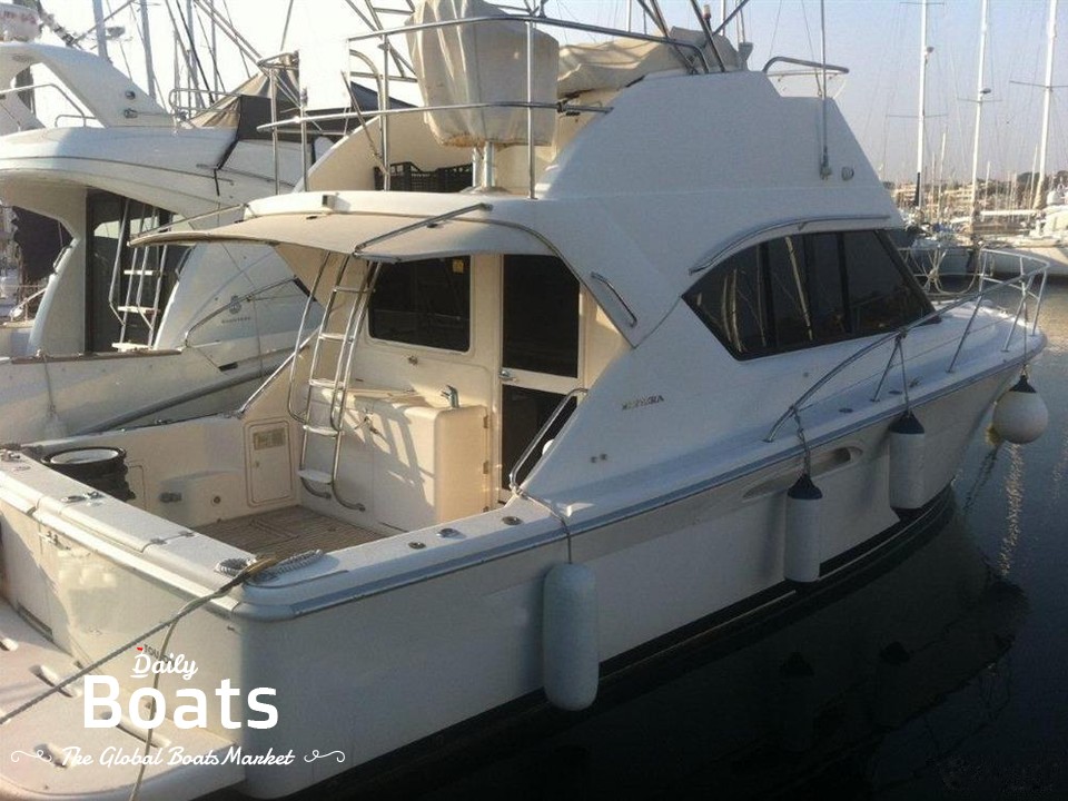 2003 Riviera 33 Flybridge for sale. View price, photos and Buy 2003 ...
