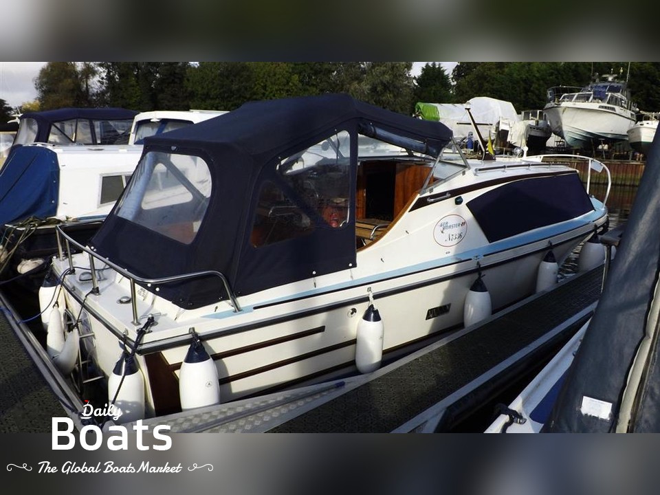 1968 Seamaster 27 for sale. View price, photos and Buy 1968 Seamaster ...