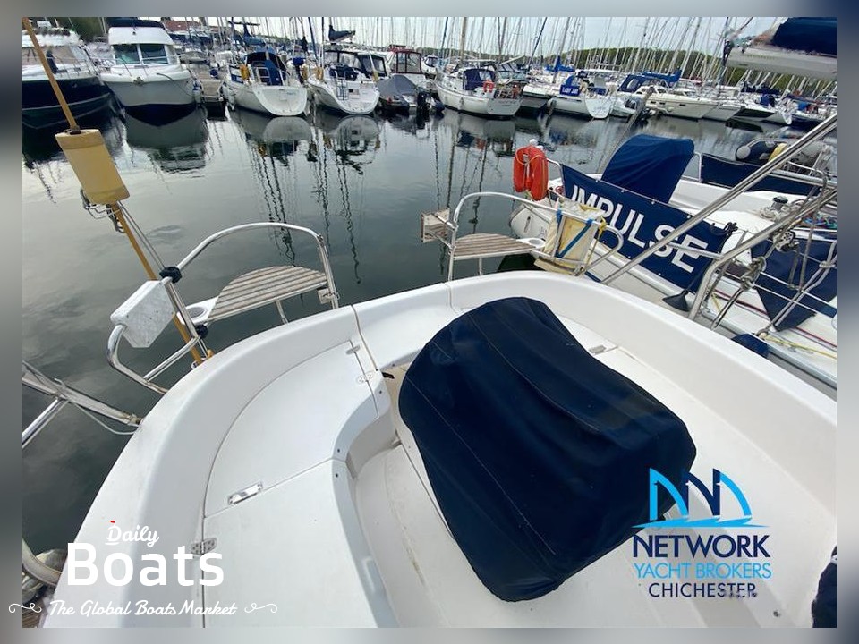 2001 Hunter Legend 290 for sale. View price, photos and Buy 2001 Hunter ...