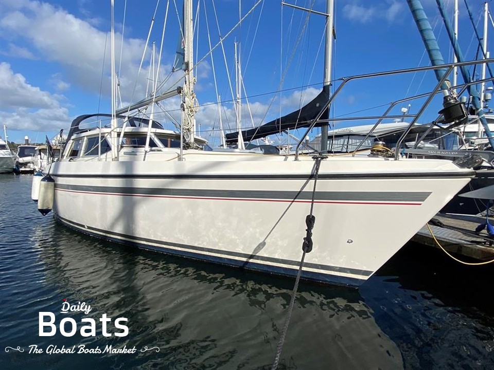 1989 Moody Eclipse 33 for sale. View price, photos and Buy 1989 Moody ...