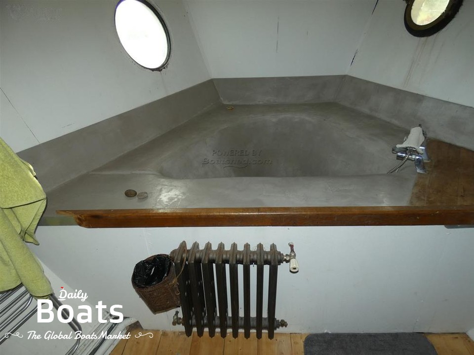 1913 Houseboat Liveaboard Converted Tug for sale. View price, photos ...