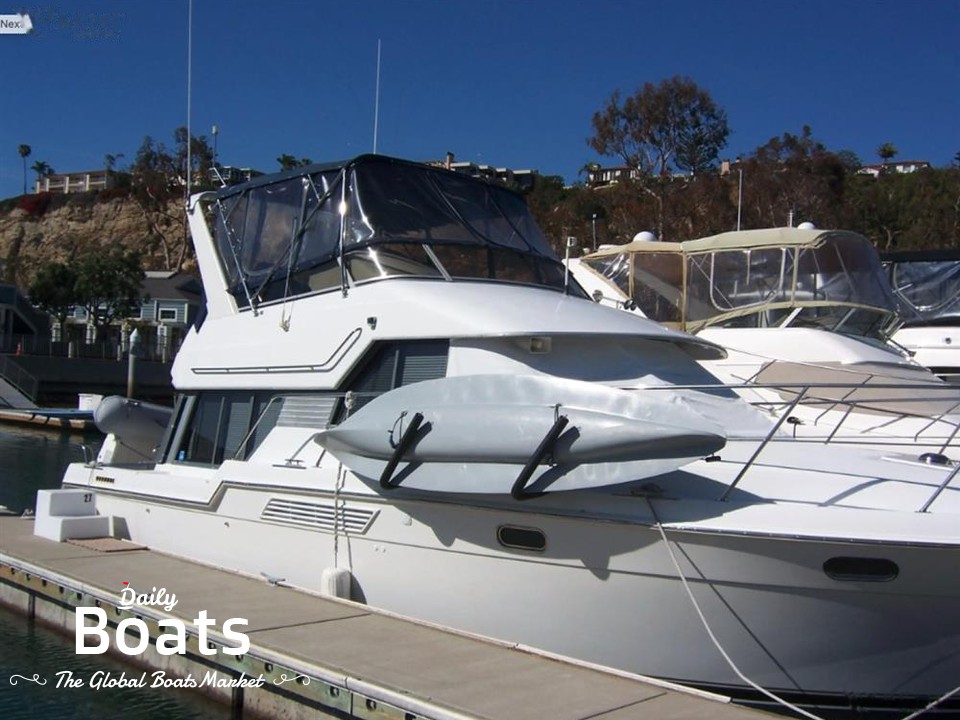 Carver Yachts 370 Voyager for sale. View price, photos and Buy Carver ...