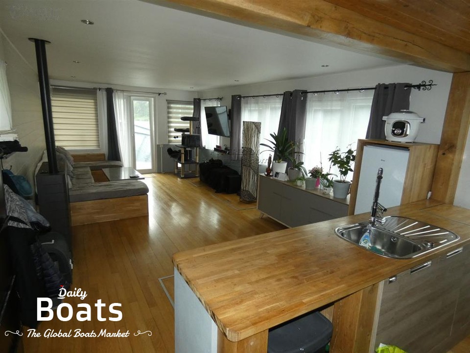 1900 Houseboat Dutch Barge Conversion for sale. View price, photos and ...