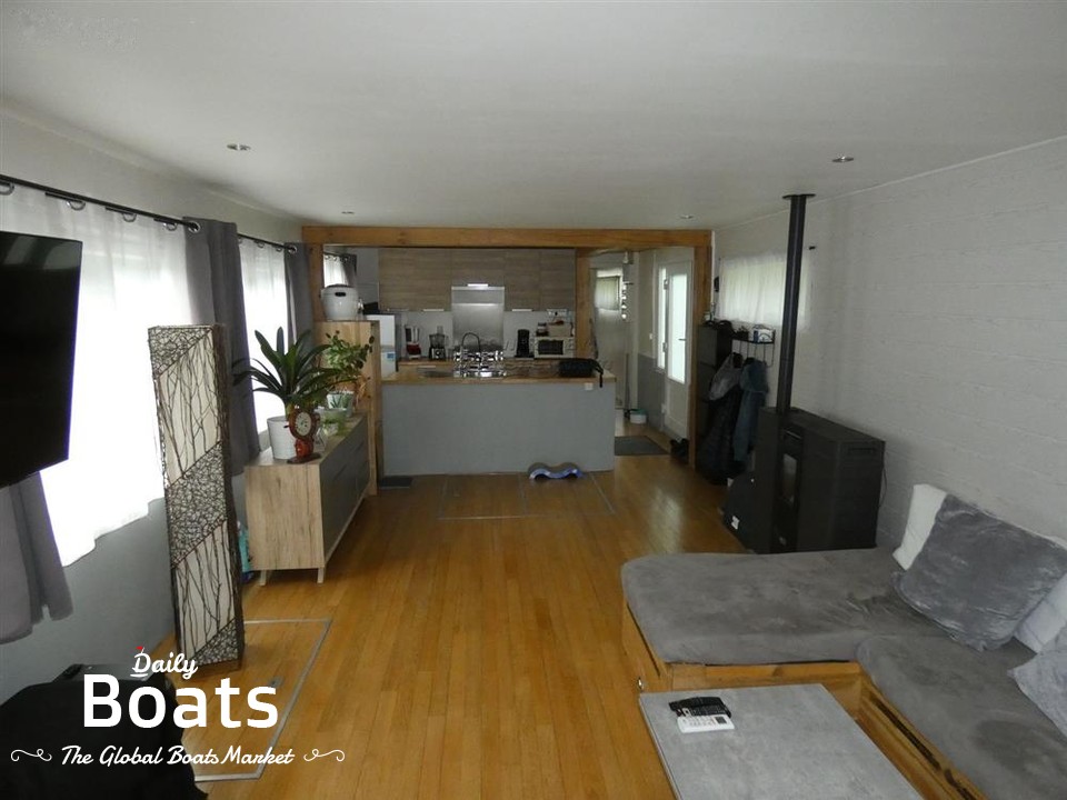 1900 Houseboat Dutch Barge Conversion for sale. View price, photos and ...