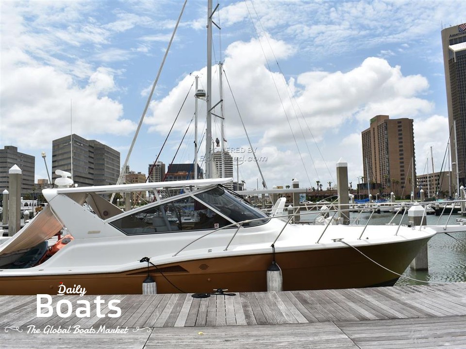 1996 Hatteras Yachts 39 Express for sale. View price, photos and Buy ...