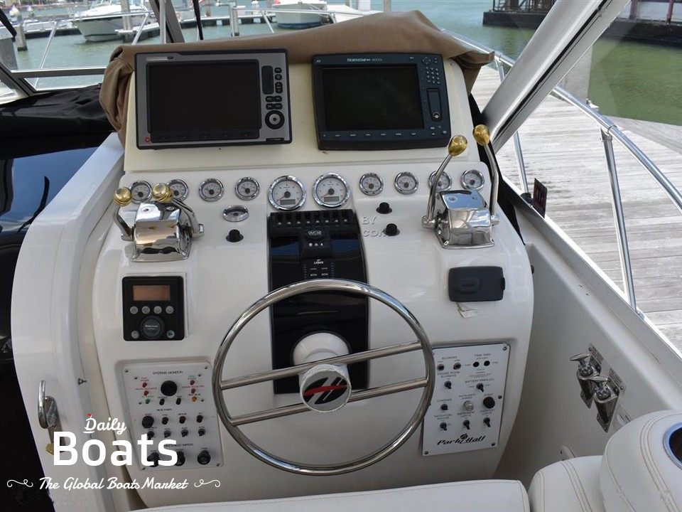 1996 Hatteras Yachts 39 Express for sale. View price, photos and Buy ...